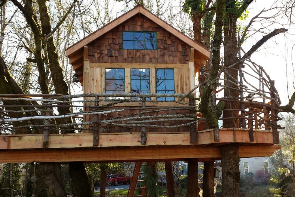 20 Magical Oregon Treehouses You Can Rent - Renee Roaming