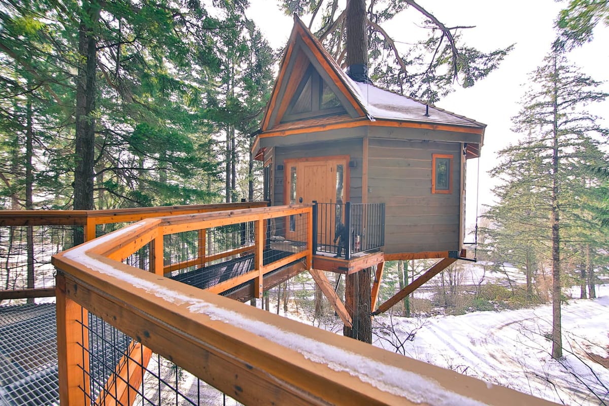31 Best Pacific Northwest Treehouse Rentals - Renee Roaming
