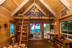 20 Magical Oregon Treehouses You Can Rent - Renee Roaming